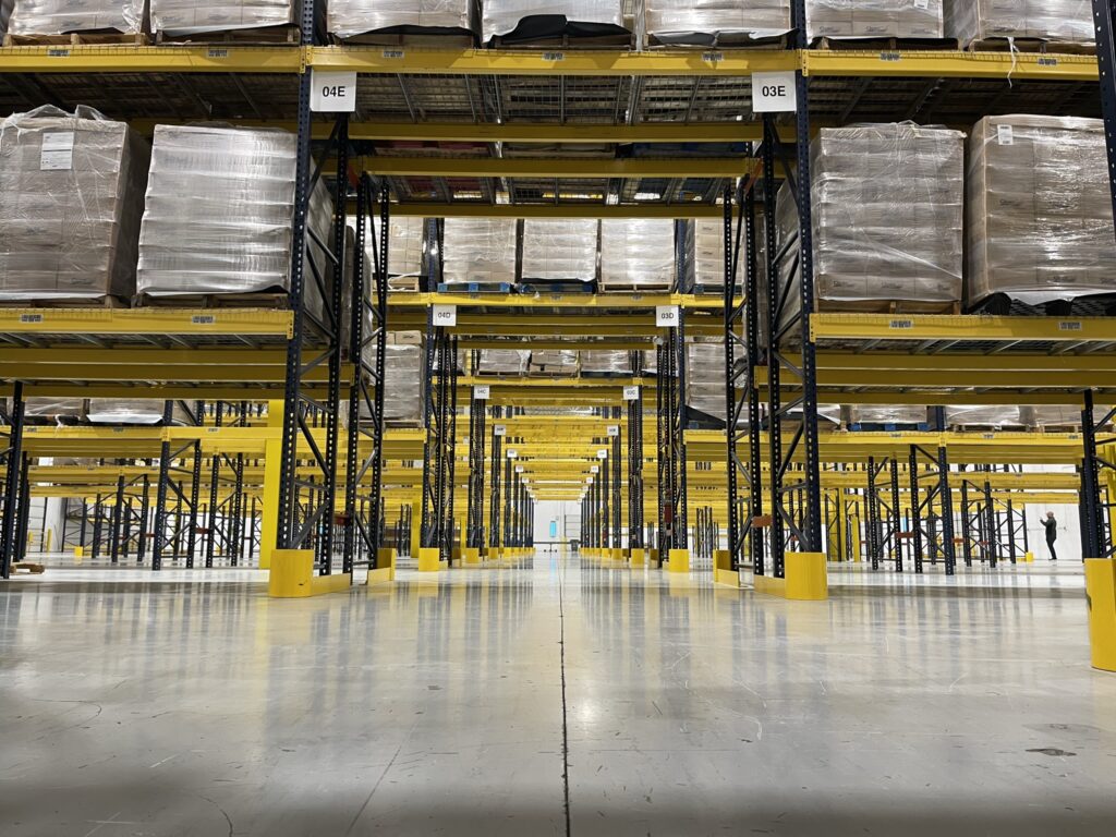 Maximizing Warehouse Efficiency: A Comprehensive Guide to Pallet Racking Aisle Sizes - Logic ...